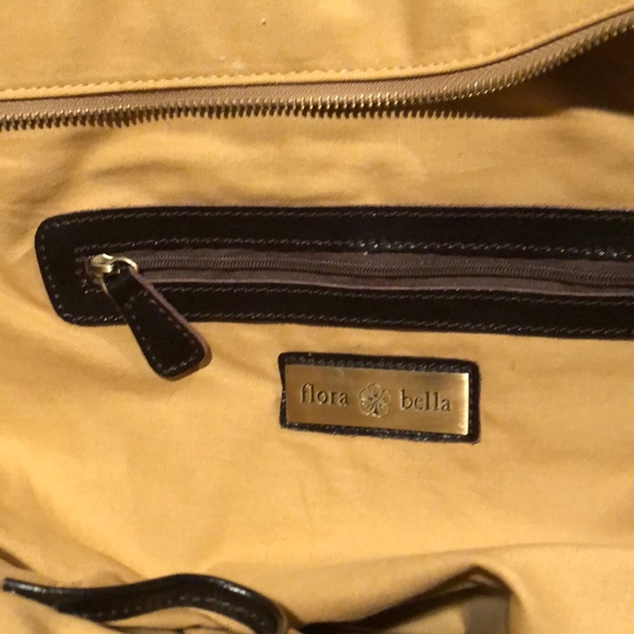 Flora Bella | Bags | Flora Bella Raffia Tote | Poshmark